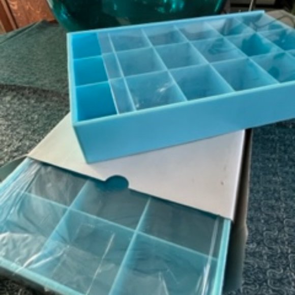 Jewelry | Blue Plastic Sectional Sorting Box With Clear Lid 18 Sections ...